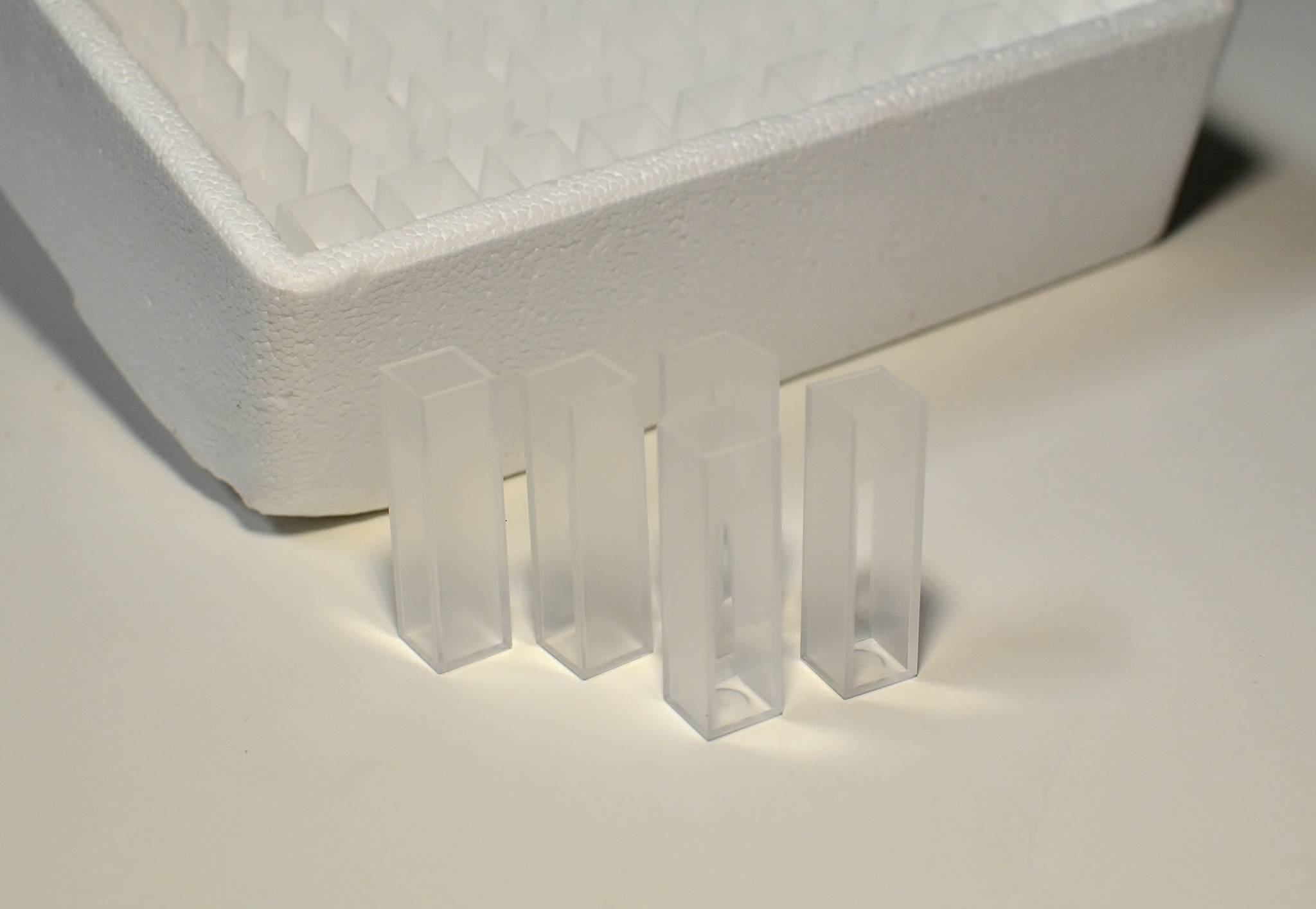 Cuvette Caps, polyethylene (500/bag) (EG-3126) - Unitech Scientific